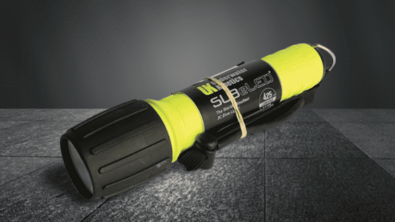 13 Best Dive Lights in 2025 - Fit Diving